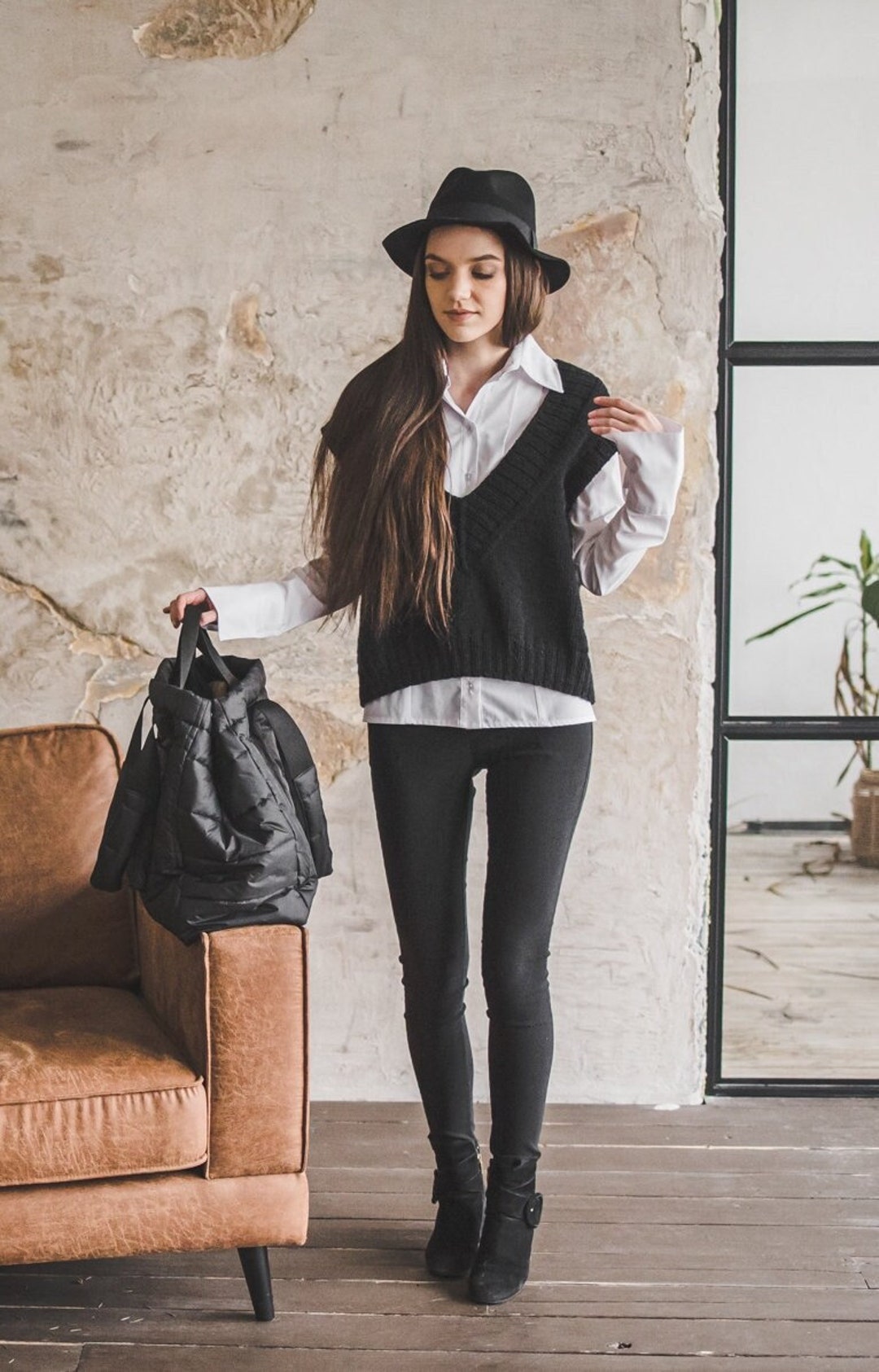 Black V-neck Sweater Vest, Sleeveless Top for Women, Oversize Short ...