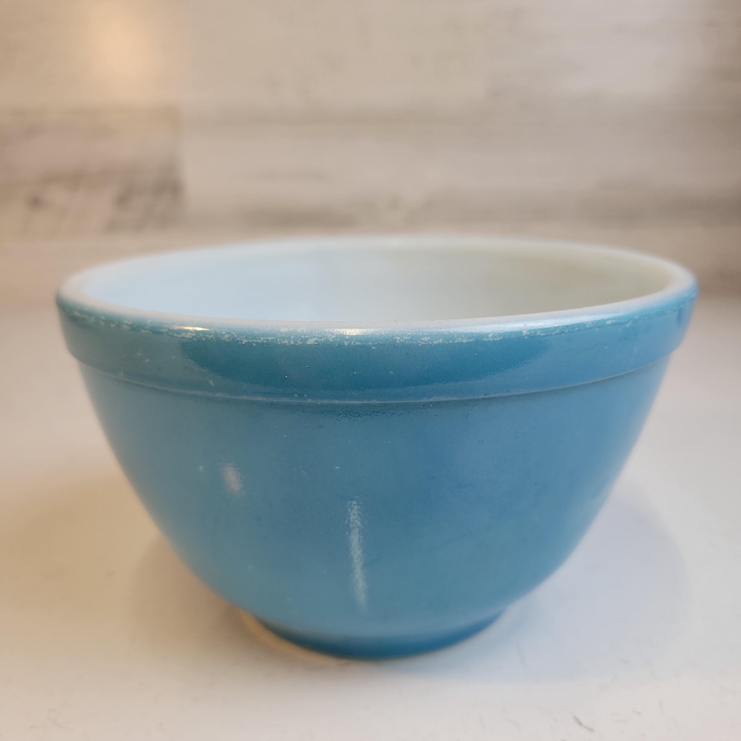 Vintage Pyrex Primary Colors Blue Mixing Bowl, Turquoise Nesting Bowl ...