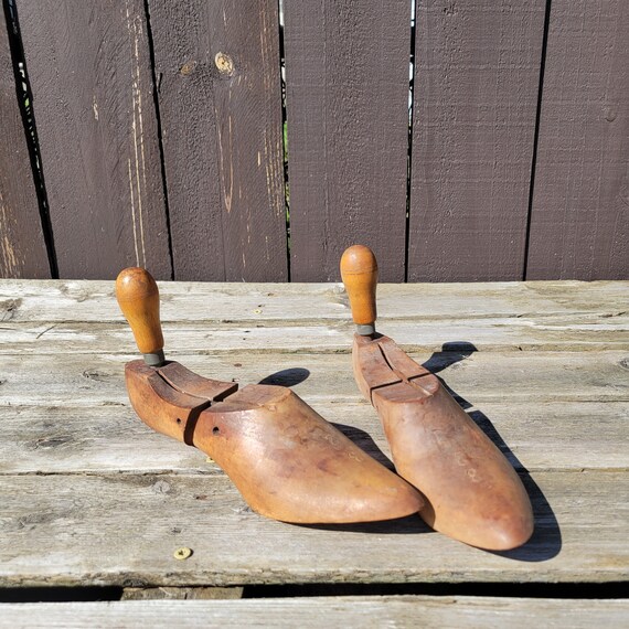 Antique O A Miller Shoe Tree Co Wooden Shoe Lasts, Se… - Gem