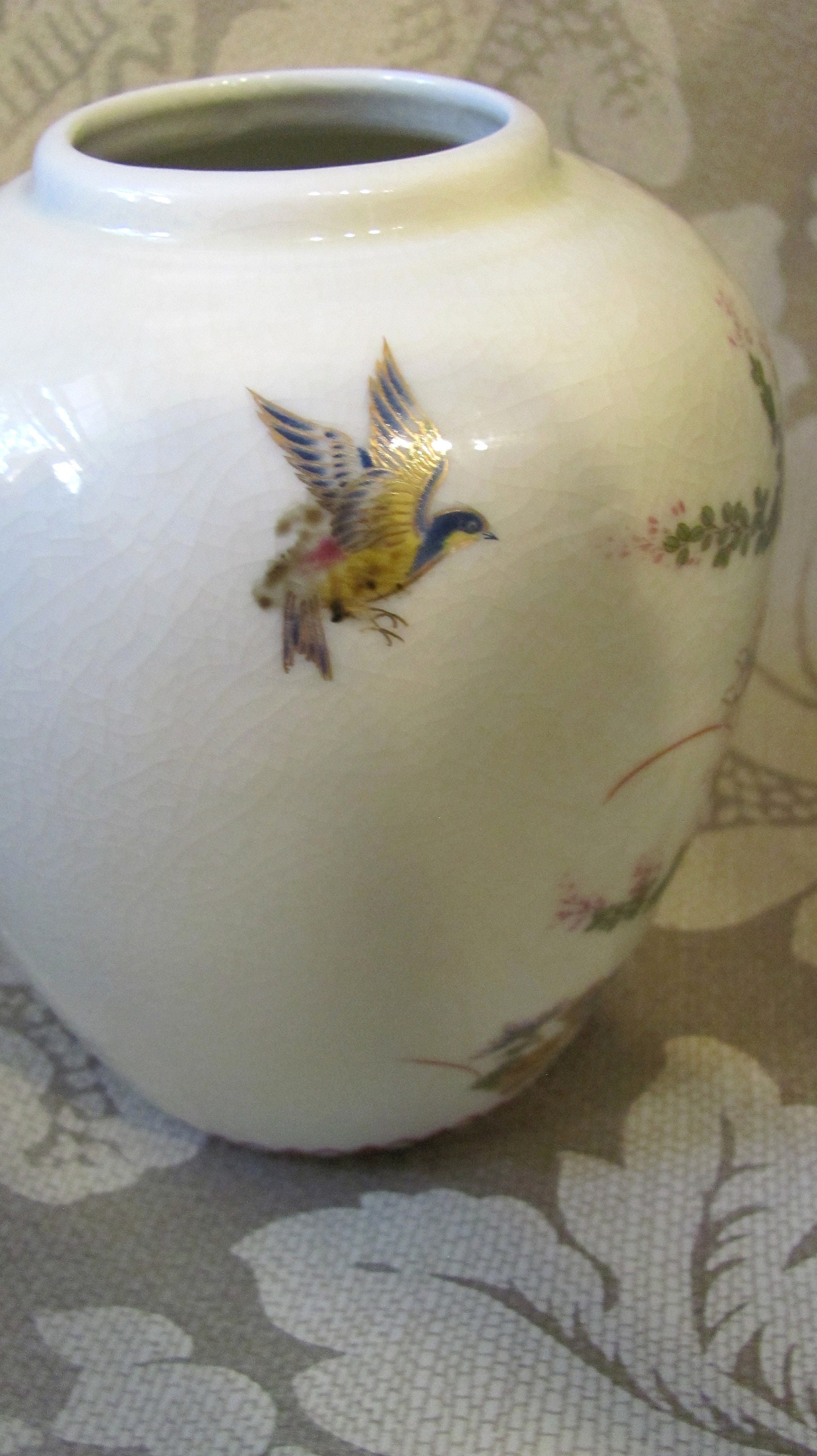 Vintage Japanese SHIBATA TOKI Ceramic Porcelain Chrysanthemum Vase Gold ...