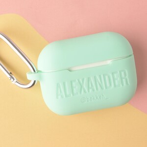 Customizable Silicone Airpods Pro 2 Case With Clip, Personalized Soft ...