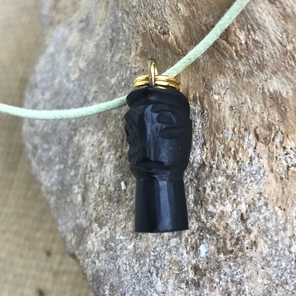 Azabache - Etsy