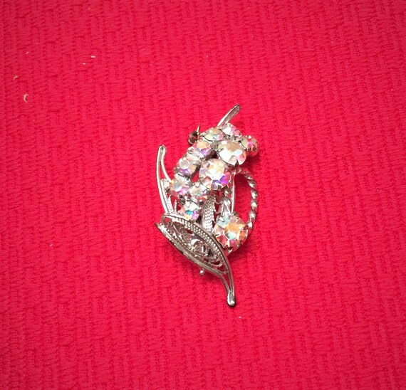 Vintage. Beautiful Aurora Borealis Rhinestone Pin, Br… - Gem