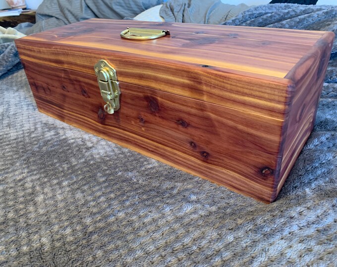 Cedar Keepsake Feather Box - Etsy