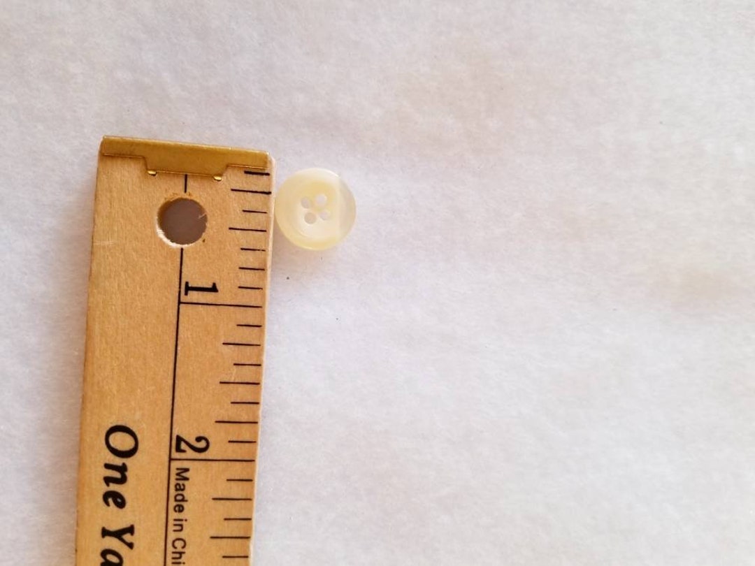 Quality Ivory 4 Hole Buttons 1/2 Inch Wide L Ivory Buttons L Clear ...