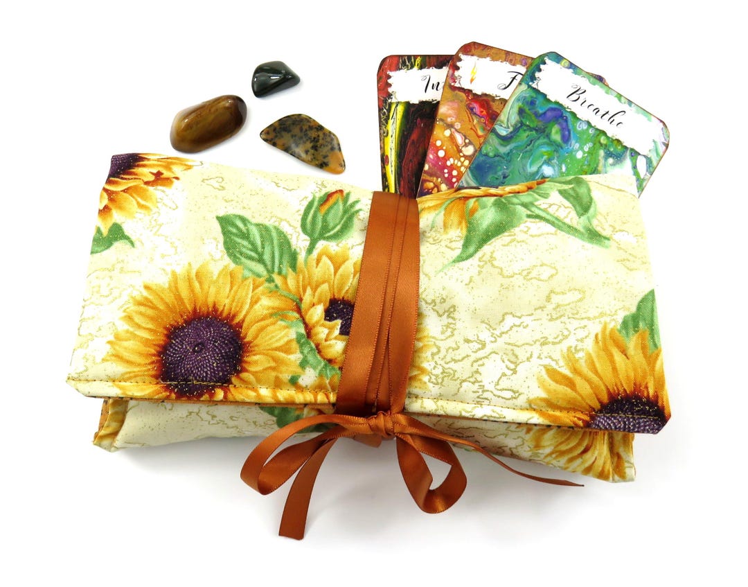 Sunflowers Tarot Wrap and Reading Cloth, Floral Oracle Pouch, Nature ...