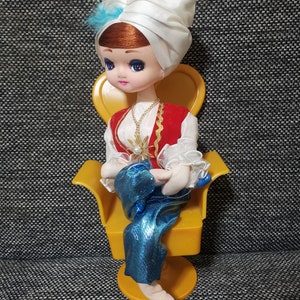 Vintage Pose Doll Japanese Big Eyes Girl Doll Sitting in a Chair Music ...