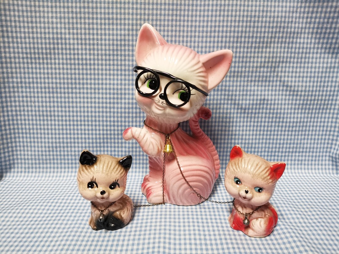 Vintage Japanese Animal Kawaii Kitsch Pink Kitty Cat Family Figurines ...