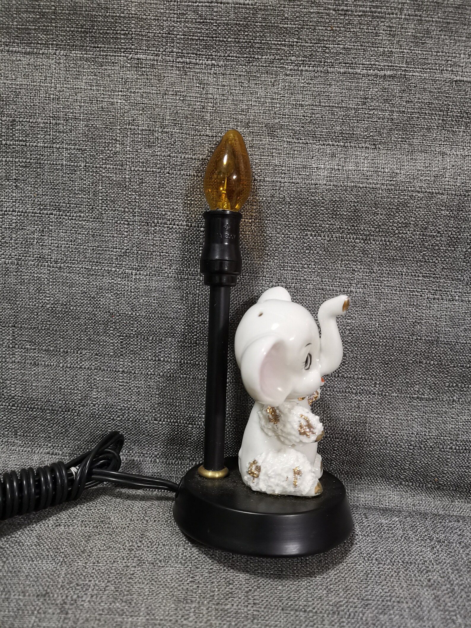 Vintage kitsch kwaii White elephant lamp japan 7 | Etsy