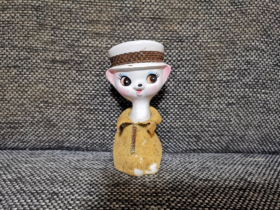 Vintage Cute Animal Ceramic Japanese Kitsch Big Eye Kitty Cat Wear ...