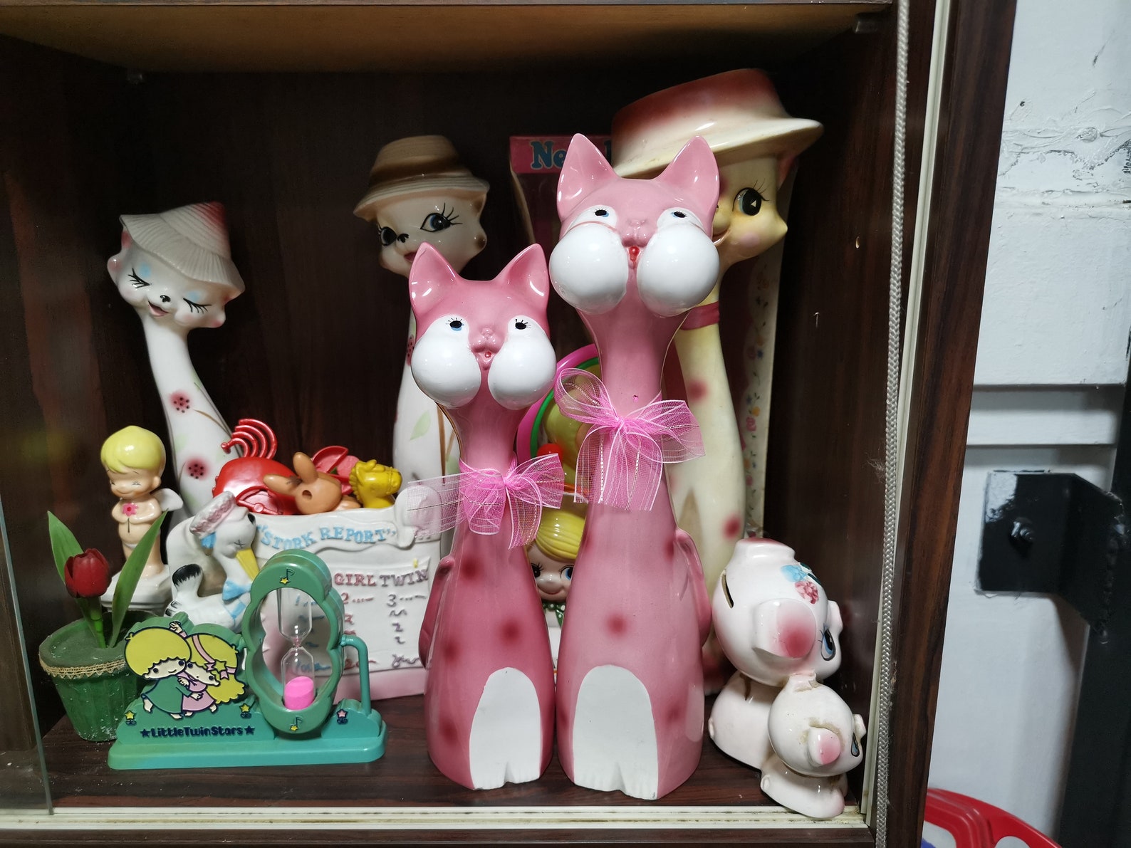 Vintage Ceramic Japanese Kawaii Kitsch Big Eye Pink Kitty Cat Figurines ...