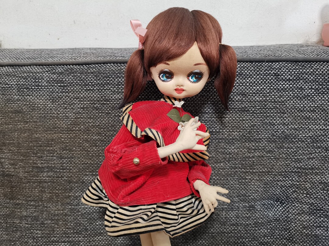 Vintage Pose Doll Kawaii Big Eye Fashion Girl Pose Japanese Plush Doll ...