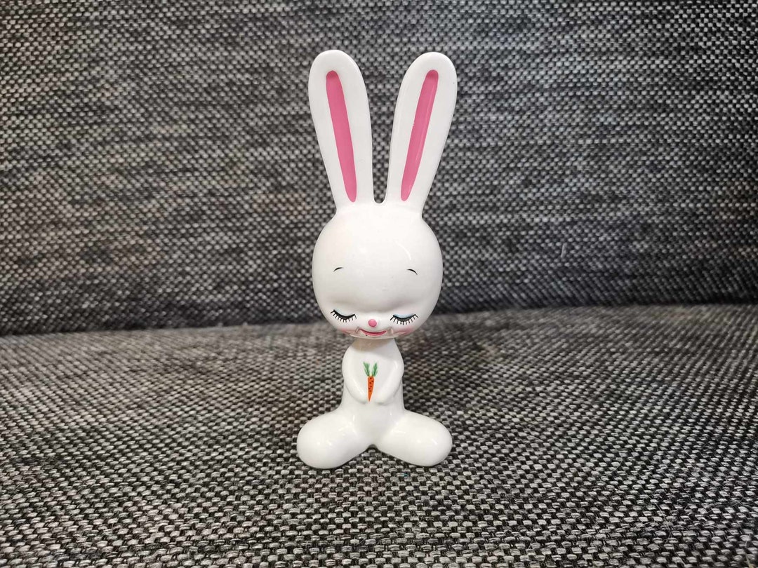 Vintage Japanese Cute Animal Ceramic Kitsch Kawaii Big Eye White Bunny ...
