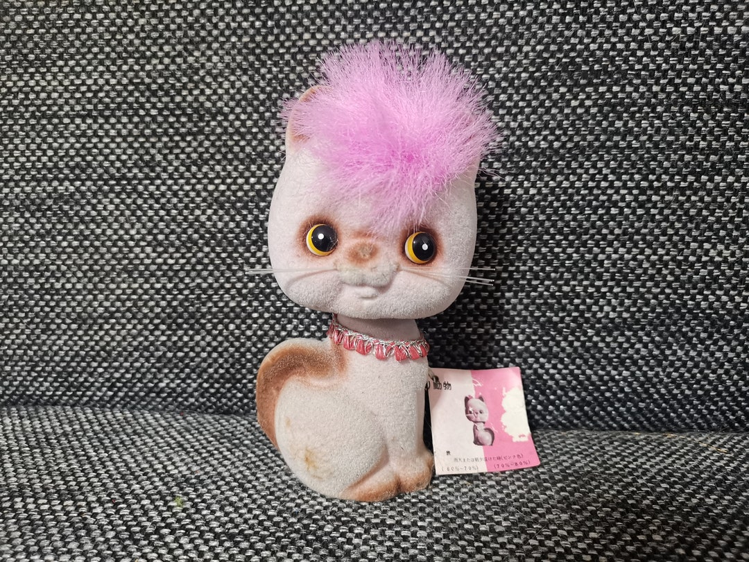 Vintage Kawaii Fur Pink Cat Ceramic Kitsch Pink Ceramic Big Eye Kitty ...