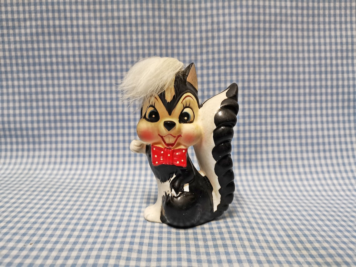 Vintage Japanese Animal Ceramic Kitsch Kawaii Big Eye Skunk Figurines ...