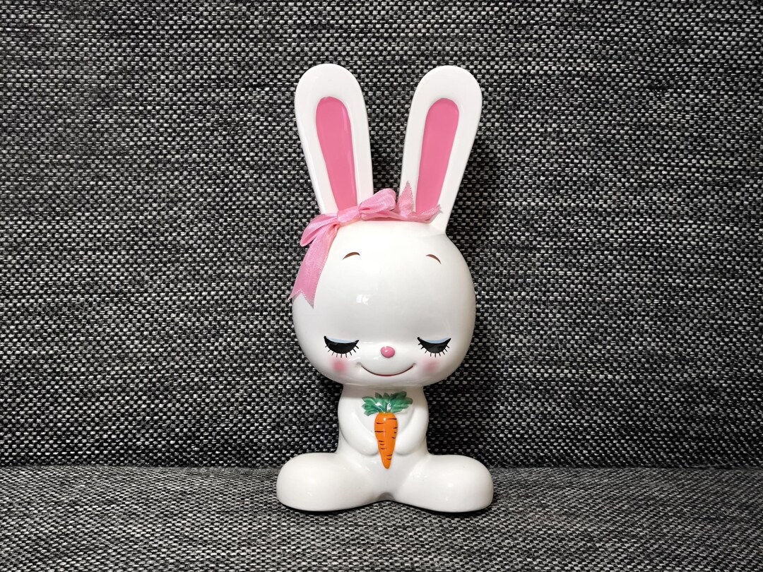 Vintage Ceramic Kitsch Kawaii Naito Rune White Sleeping Rabbit Eating ...