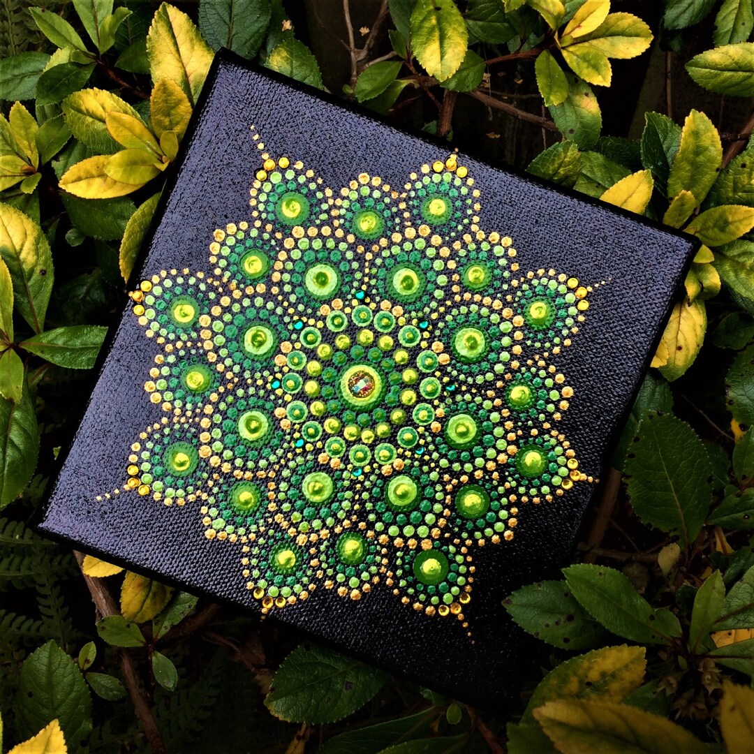 Hand Painted Dot Mandala Art: Stretched Canvas Home Accent (15cm ...
