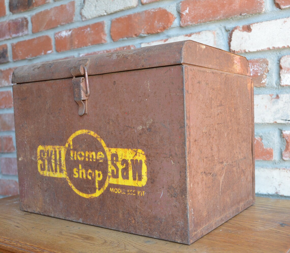 Vintage Skilsaw Tool Box Rusty Metal Box Old Caddy W/ Handle Desk ...