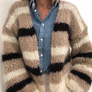 KNITTING PATTERN: Easy Striped Cardigan - Etsy