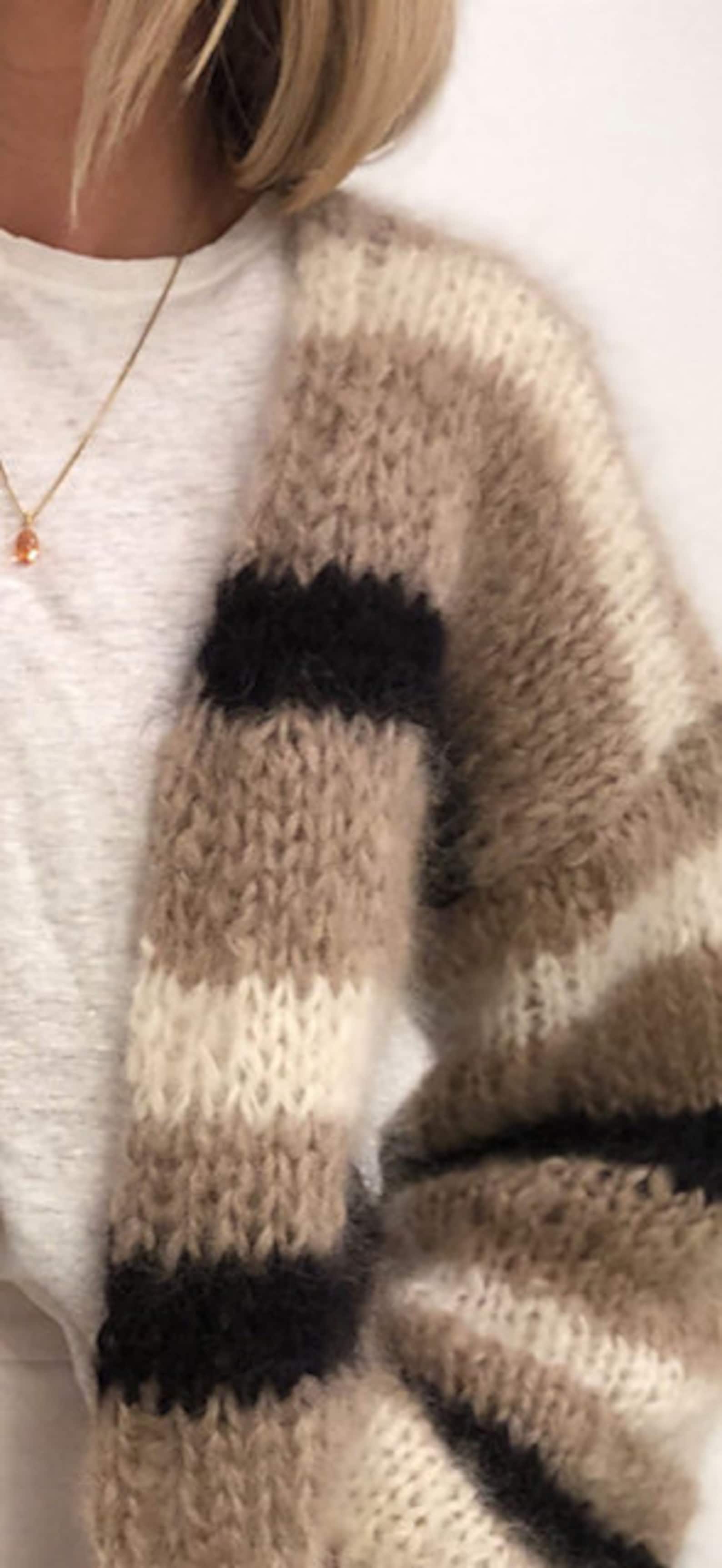 KNITTING PATTERN: Easy Striped Cardigan - Etsy