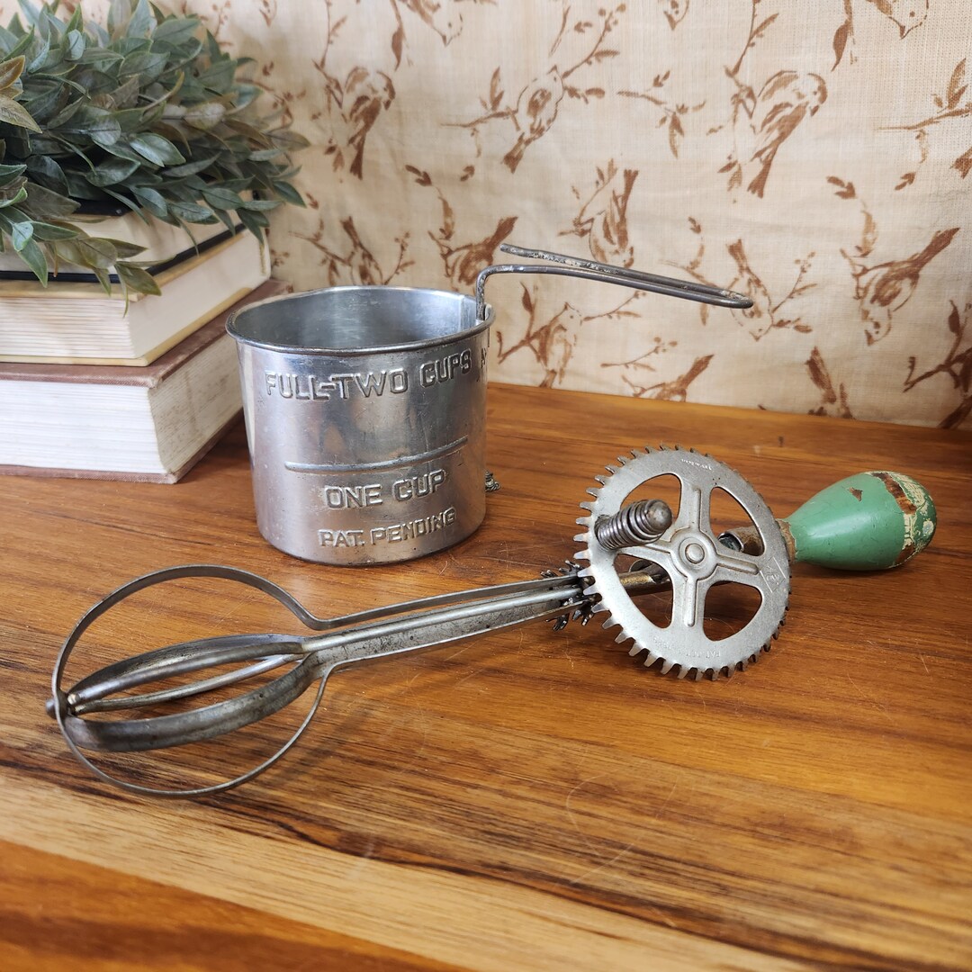 1920s Hand Mixer and 2 Cup Flour Sifter Bakers Set Antique Vintage - Etsy