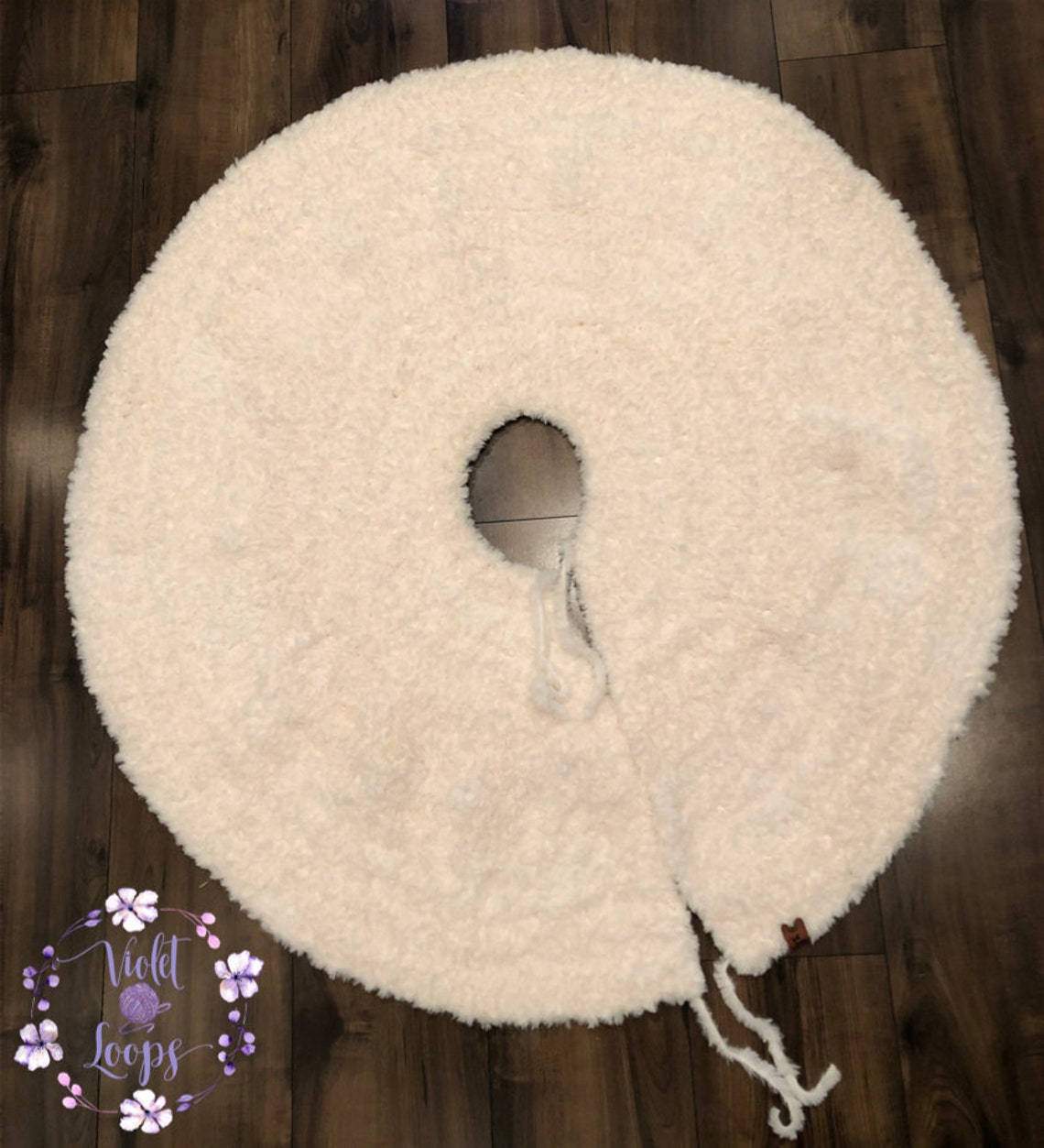 PATTERN - Let It Snow Tree Skirt Pattern, Crochet Pattern, Faux Fur ...