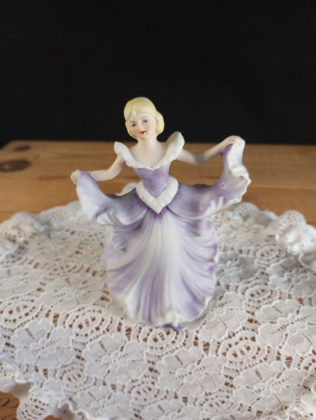 Flower Maidens of the Year 1982 the Lady Iris, Elizabeth - Etsy