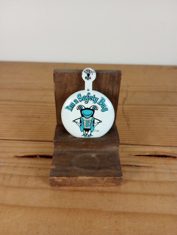 safety pin fold over - Gem