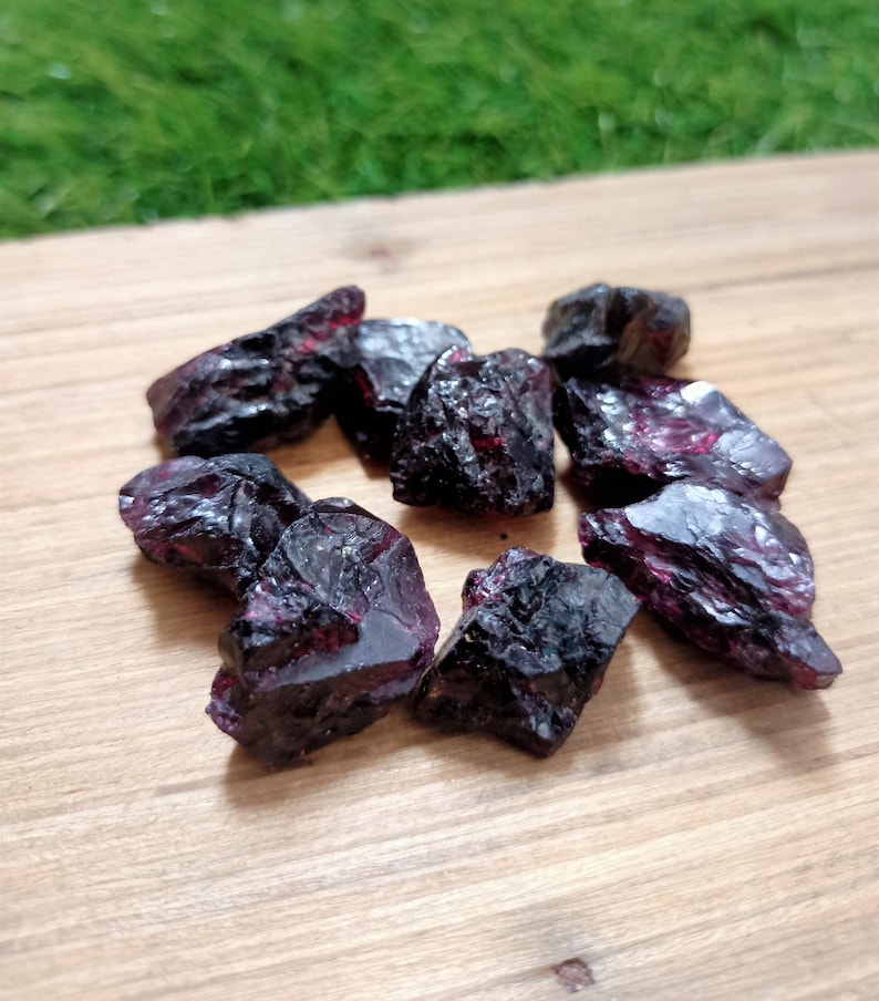 Bestseller Natural Raw Garnet Crystal Raw Garnet Stone | Etsy