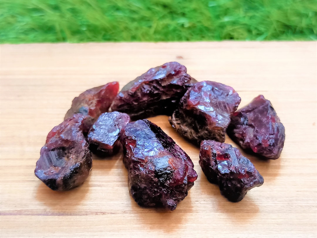 Natural Raw Garnet Crystal, Raw Garnet Stone, Rough Gemstone, Nuggets ...