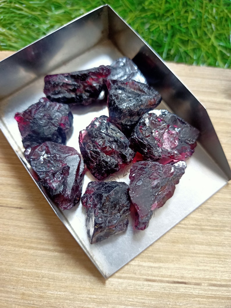 Bestseller Natural Raw Garnet Crystal Raw Garnet Stone | Etsy