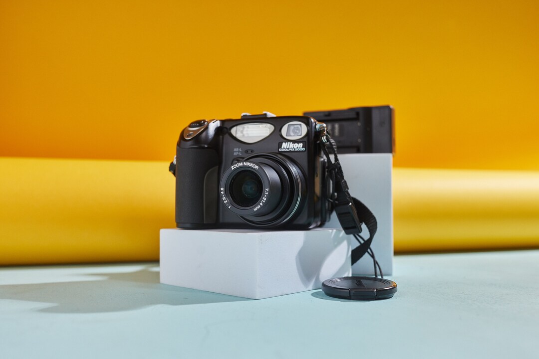 Nikon Coolpix 5000 5 Megapixel Digital Camera in Working - Etsy