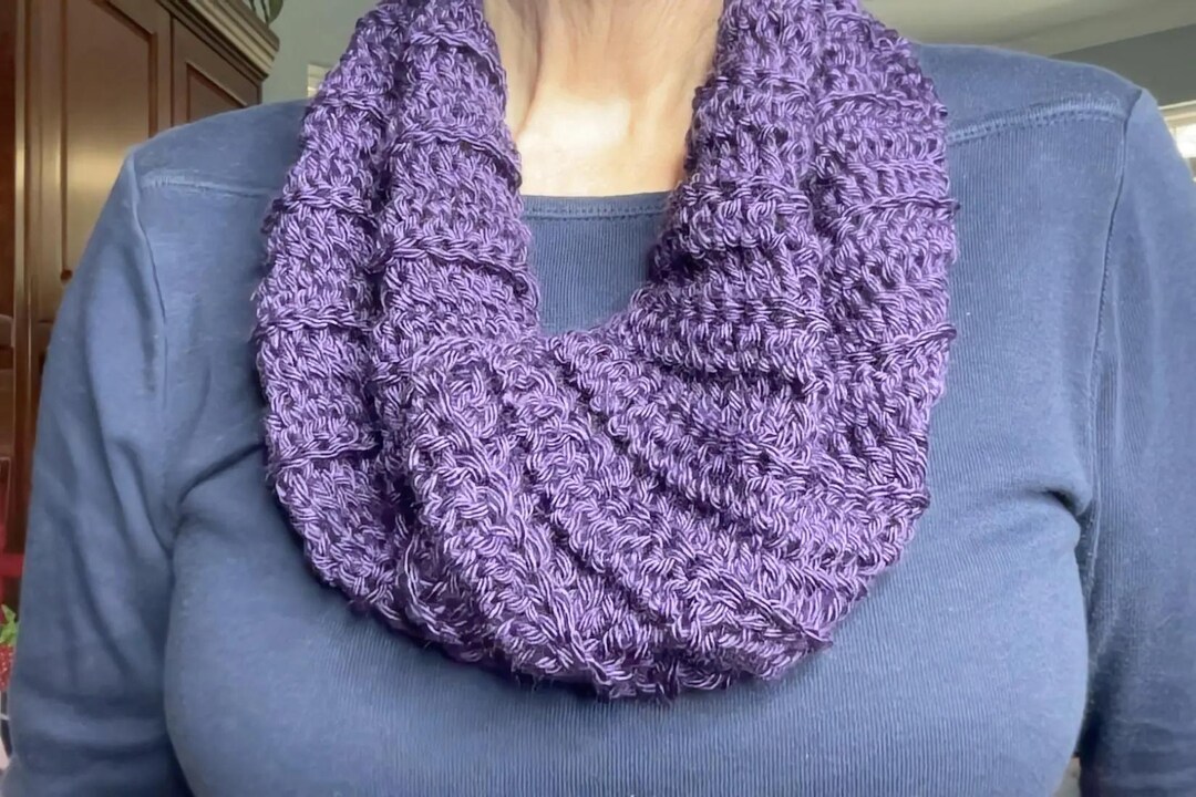 Around Town Cowl Crochet Pattern - Etsy