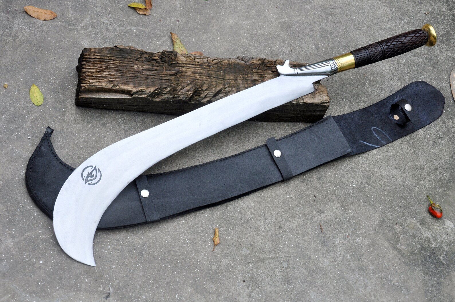 Blogeswari Aruval Vs Blade