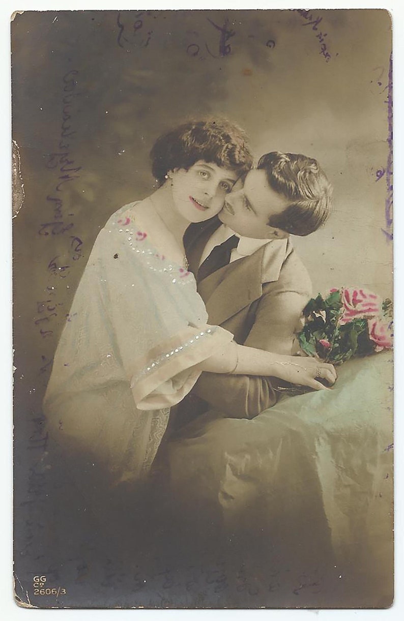 A Romantic Couple Vintage Postcard German Print 1920s - Etsy