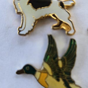 Set of 5 Vintage Enamel Pins Duck Hunting Wood Mallard Springer Spaniel ...