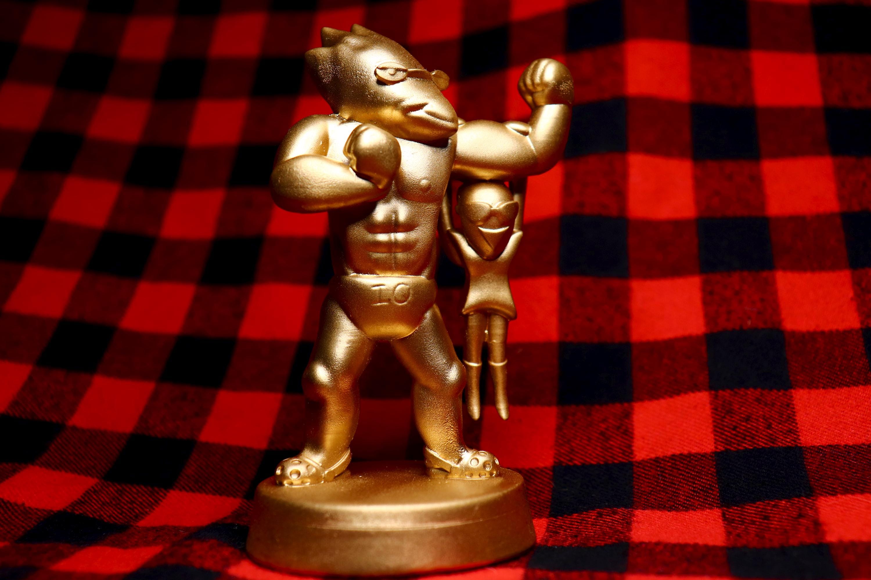 Berdly and Queen Statue | Deltarune Chapter 2 Inspired Figure - Etsy
