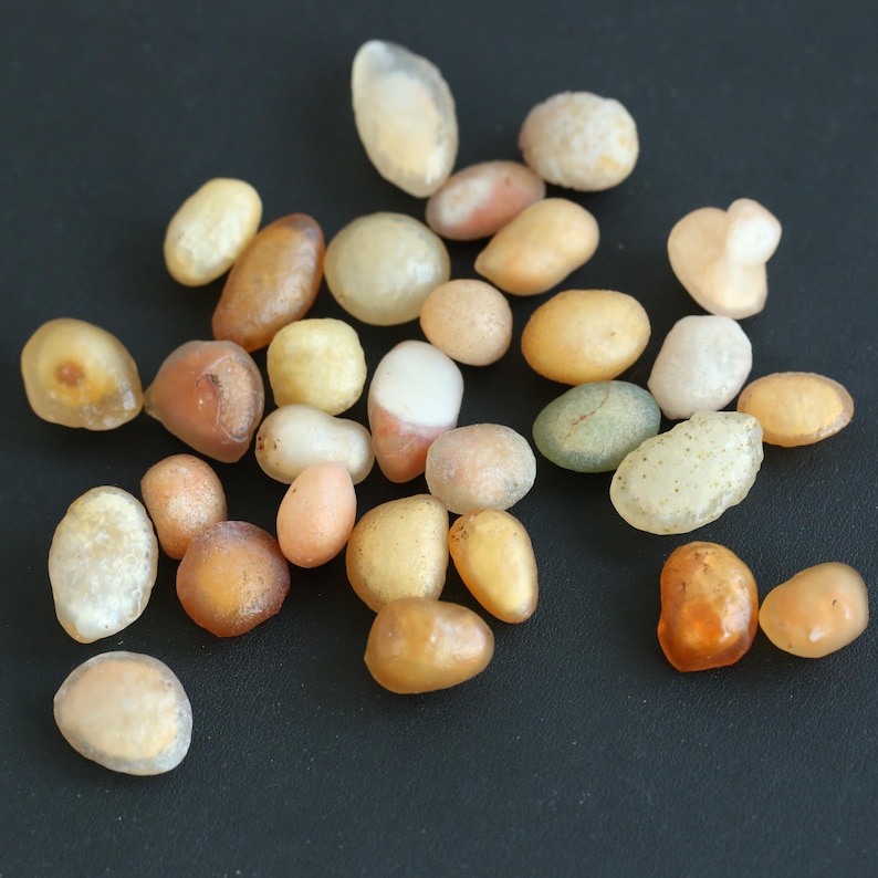 Moving Sand Agate Stone: Natural Inclusions, Unique Display Piece - Etsy UK