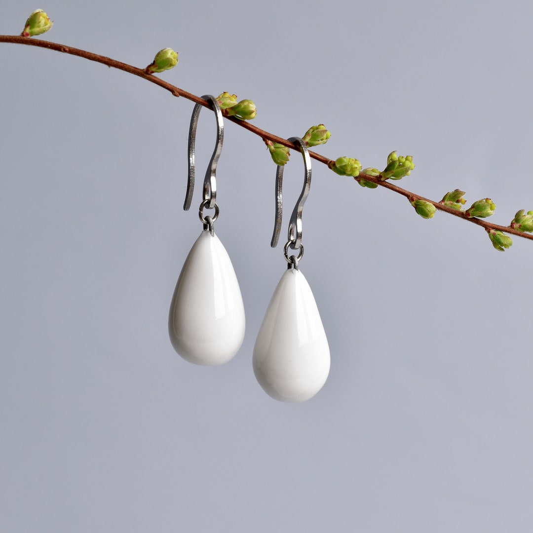 Dangle and Drop Earrings Simple, Dangle and Drop Earrings White, Tear ...