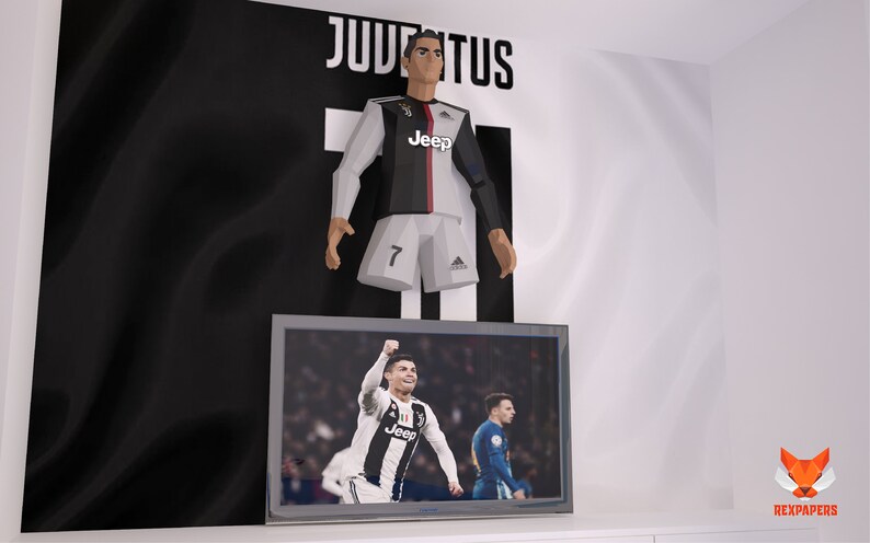 CR7 Papercraft PDF Template DIY 3d Model FanArt Paper - Etsy.de