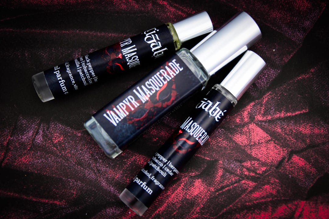 Vampyr Masquerade Perfume Parfum Oil or Spray | Fragrance | Gothic ...