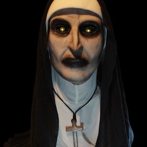 Valak the Nun - Latex Mask / Bust Display - Etsy