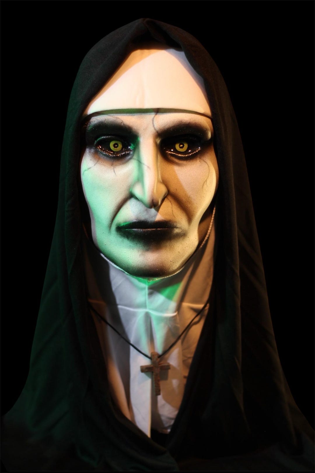 Valak the Nun - Latex Mask / Bust Display - Etsy