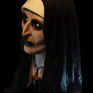 Valak the Nun - Latex Mask / Bust Display - Etsy