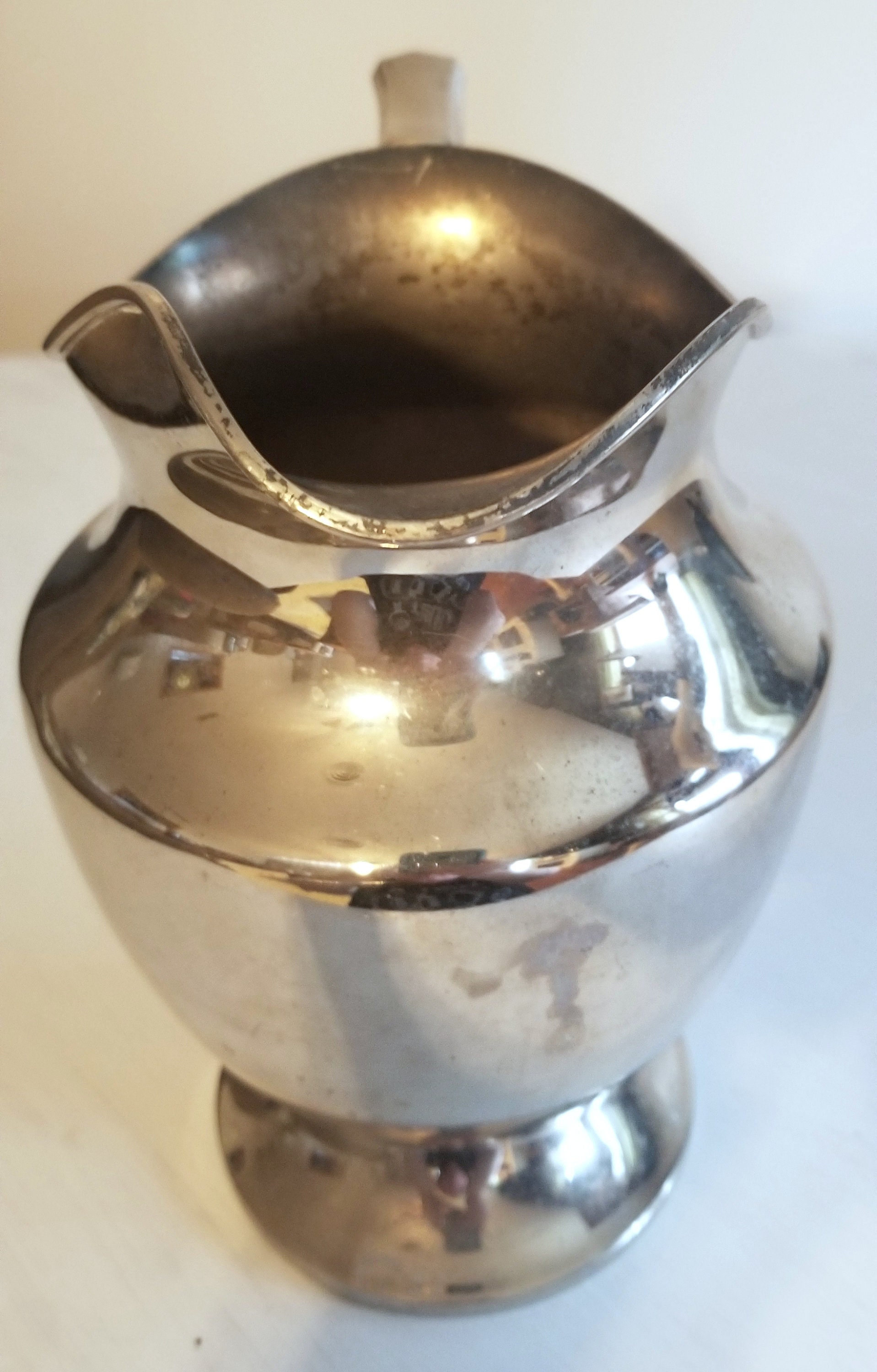 Pitchers & Drinking Sets Drink & Barware Vase Antique Landers Frary and Clark Footed Water ...