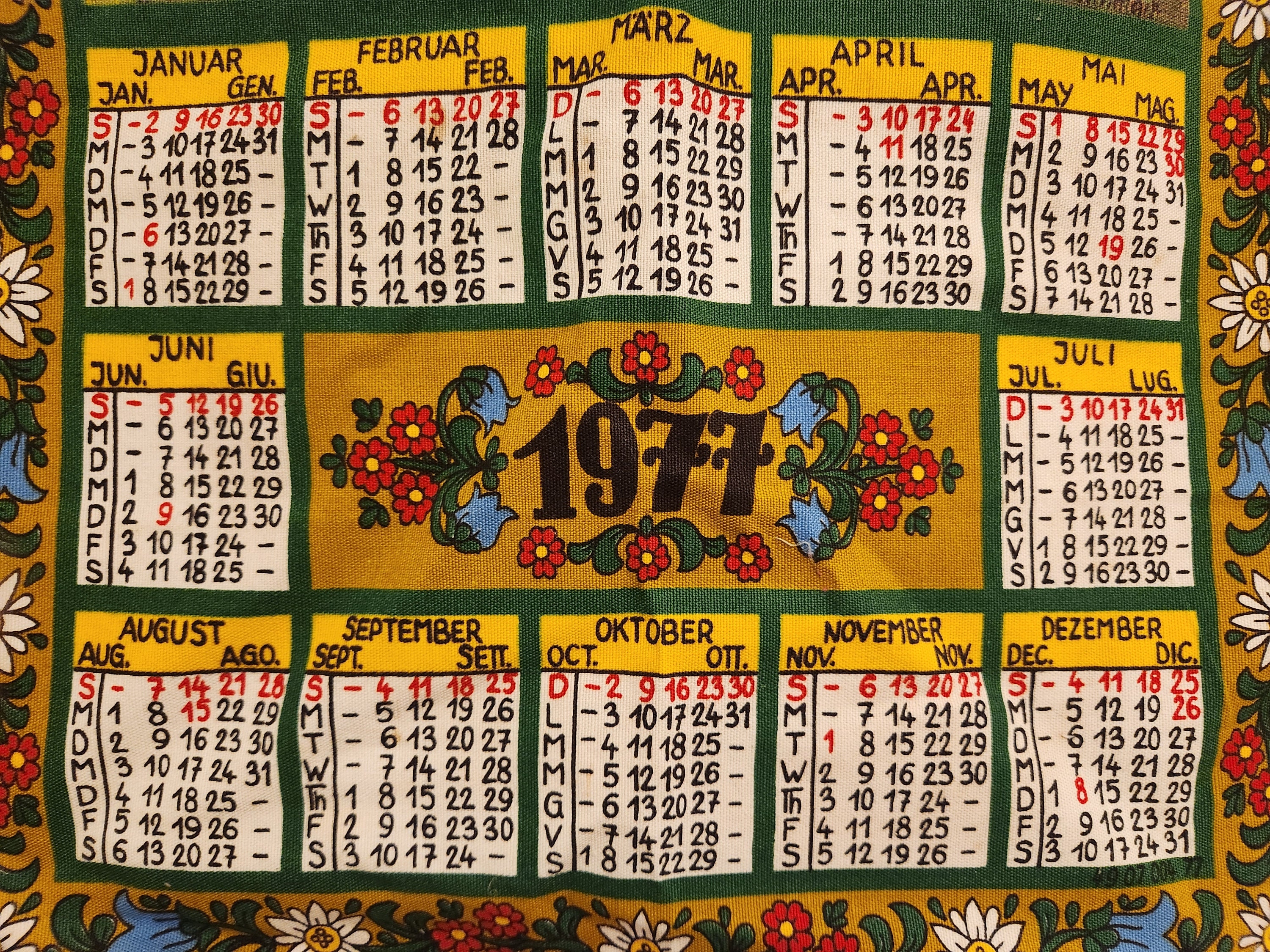 German Kolf 1977 Calendar Cotton Wall Hang, House and Mountains, Red ...