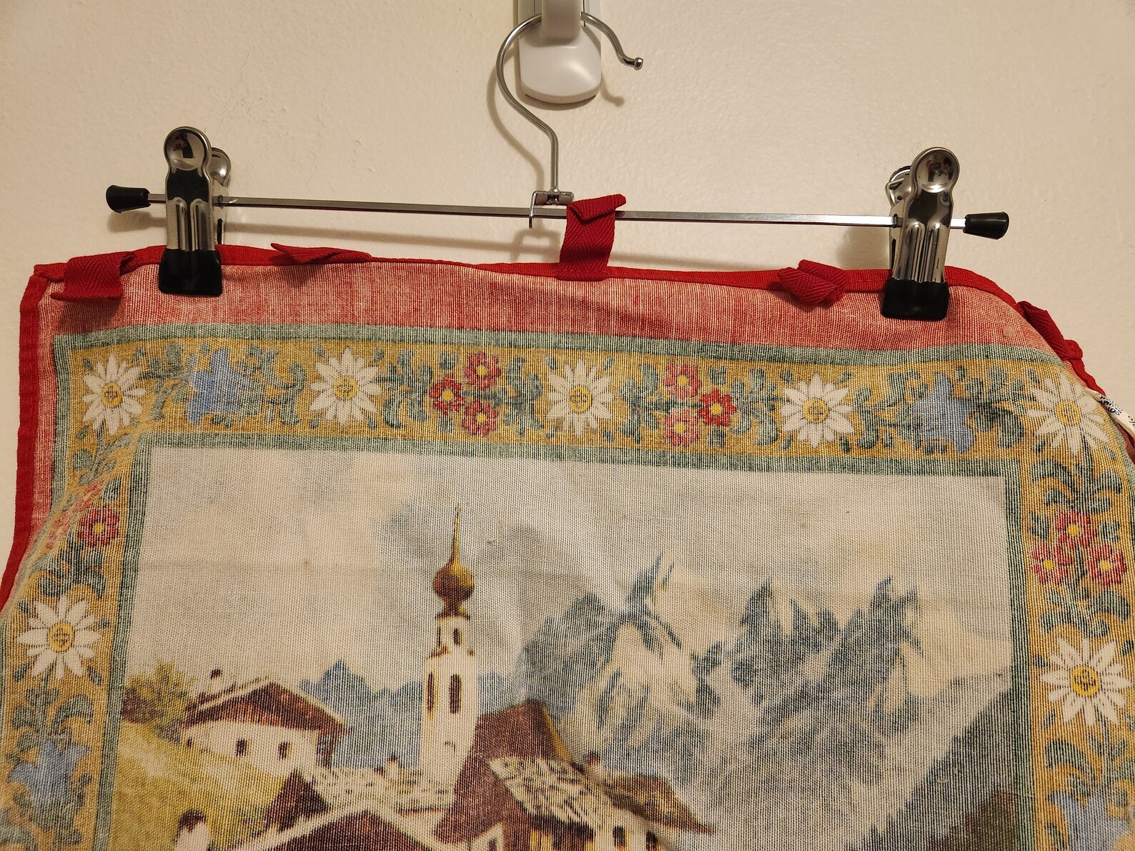 German Kolf 1977 Calendar Cotton Wall Hang, House and Mountains, Red ...