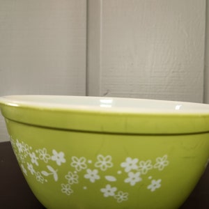 Pyrex 1 1/2 QT 402 Crazy Daisy Spring Blossom Nesting Mixing Bowl ...