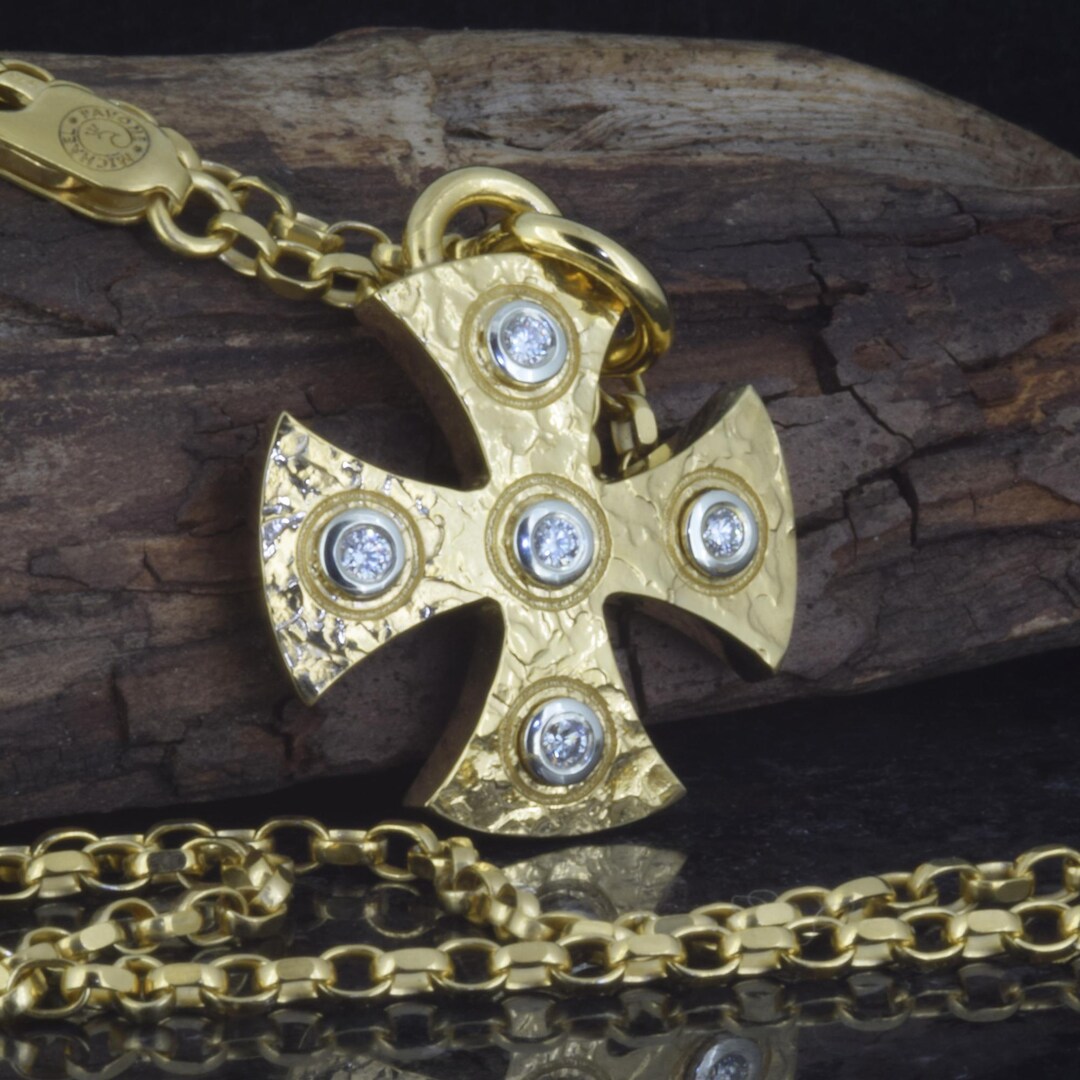 Solid 9ct Gold 22mm Curved Cross Pattée Pendant With Diamonds With ...