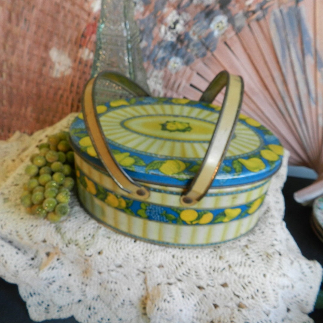 ANTIQUE APPLE/PEAR Tin/tindeco - Etsy